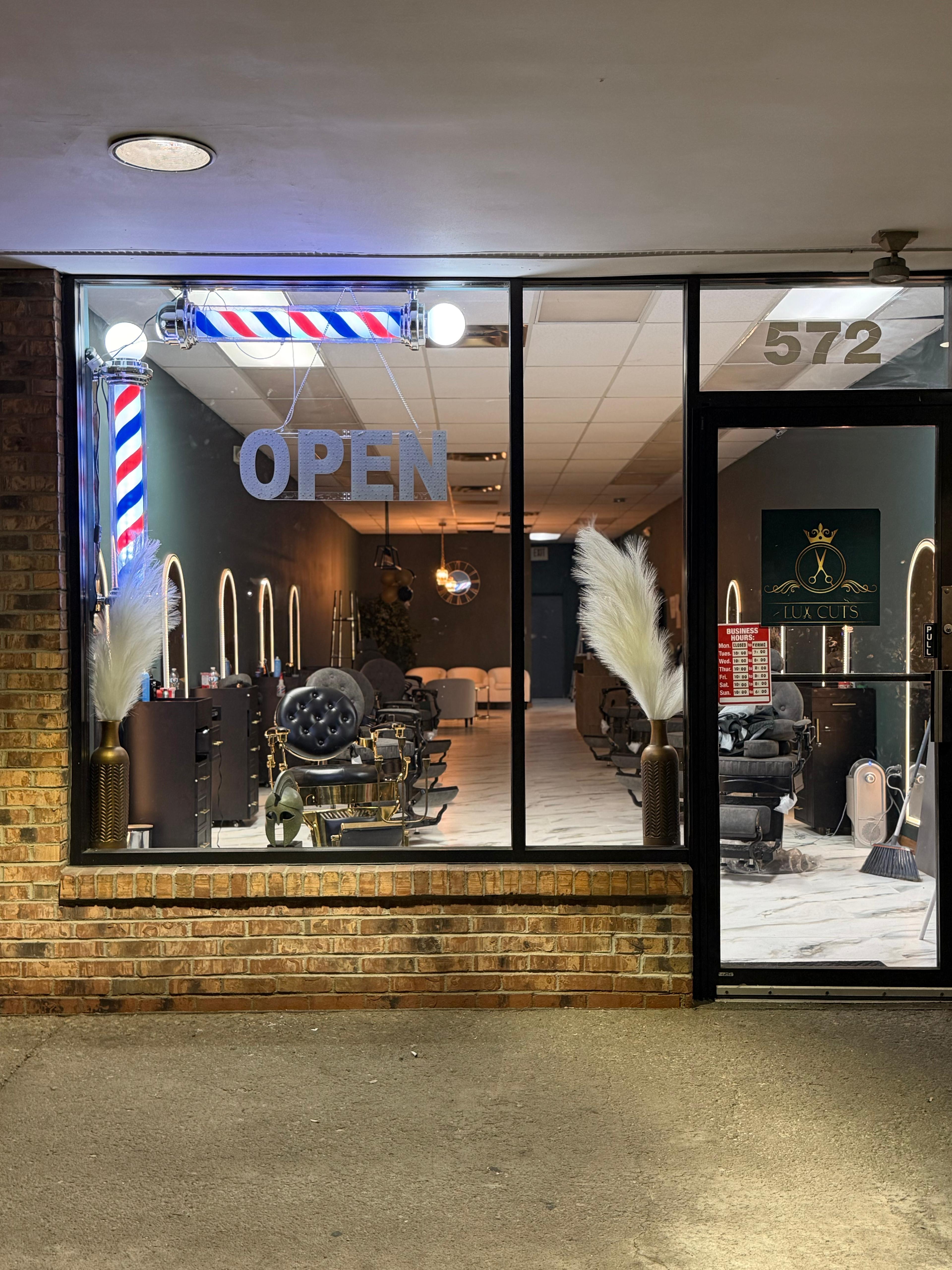 LUX CUTS | Columbus's Premier Luxury Barbershop